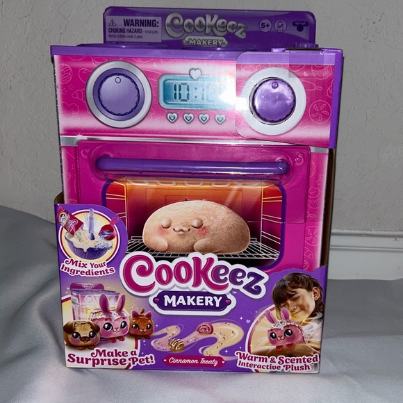 moose toys | Toys | Moose Toys Cookeez Makery Cinnamon Treats Pink Oven ...